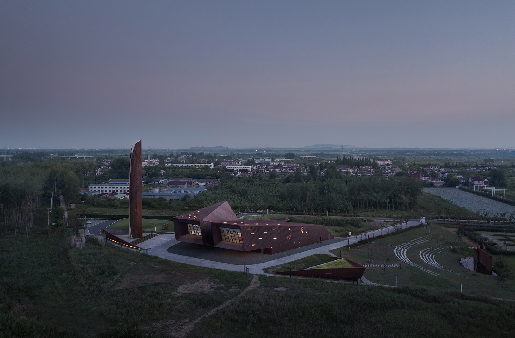 Yangtze River Crossing Campaign Memorial Park by Atelier Zhou Ling - 谷德设计网
