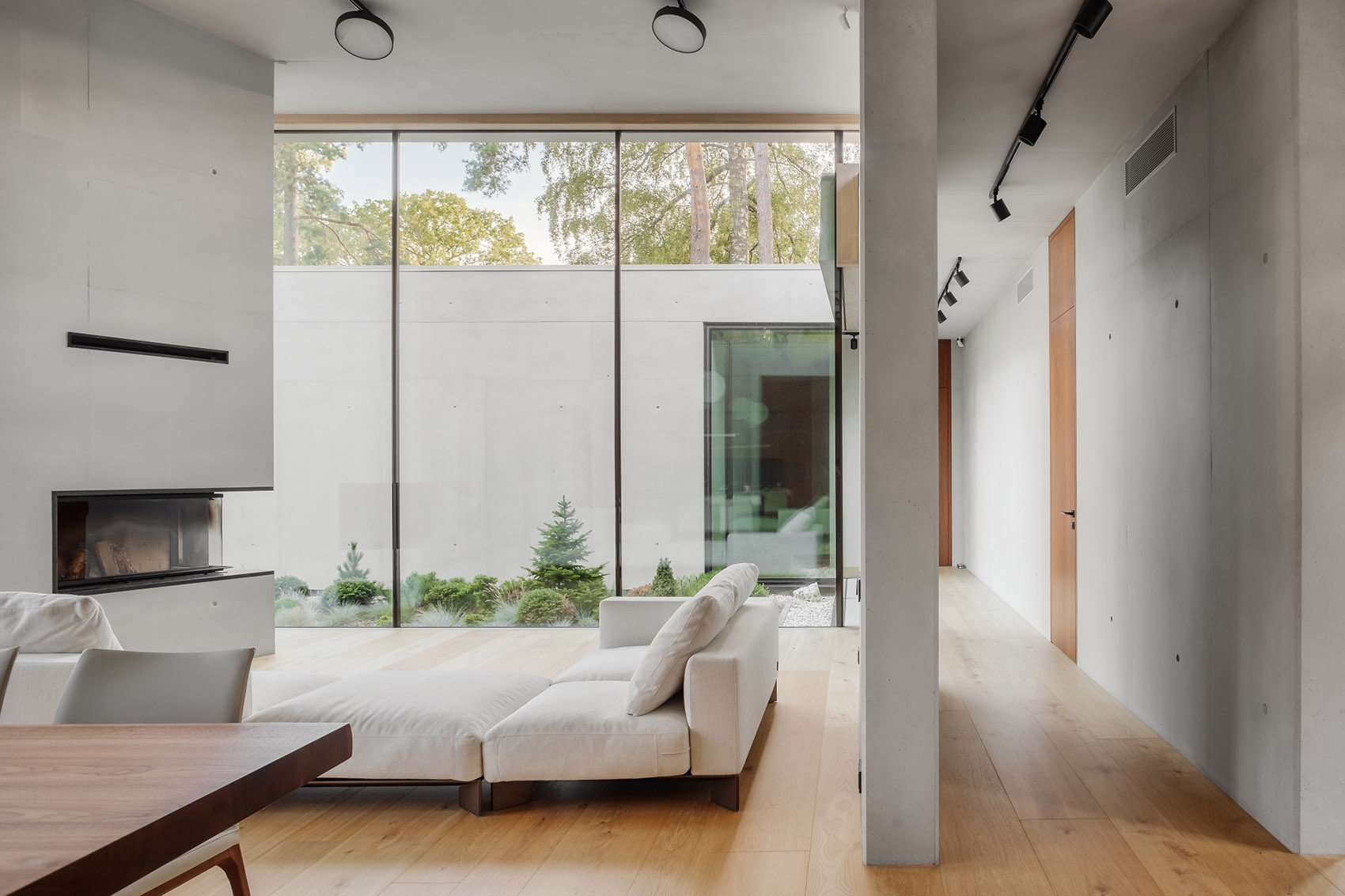 The house in Jurmala by CHADO Architectural Studio - 谷德设计网