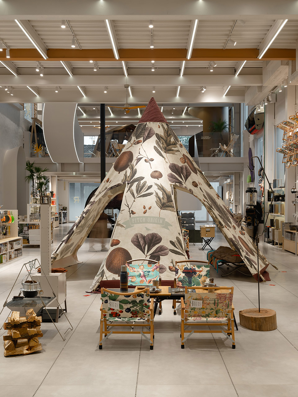 BACKROAD Outdoor collection shop by Hangzhou Guantang Interior Design ...