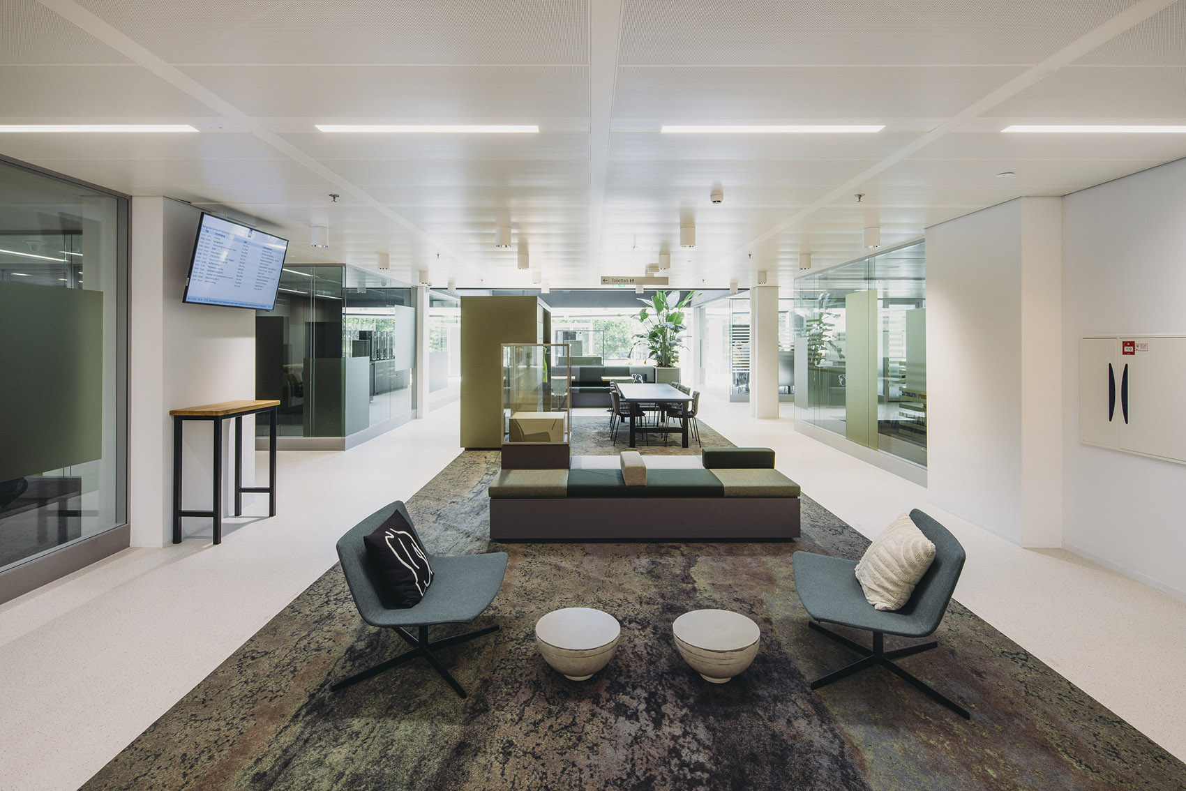 Refurbishment of a former bank headquarters in the Netherlands by UNStudio - 谷德设计网