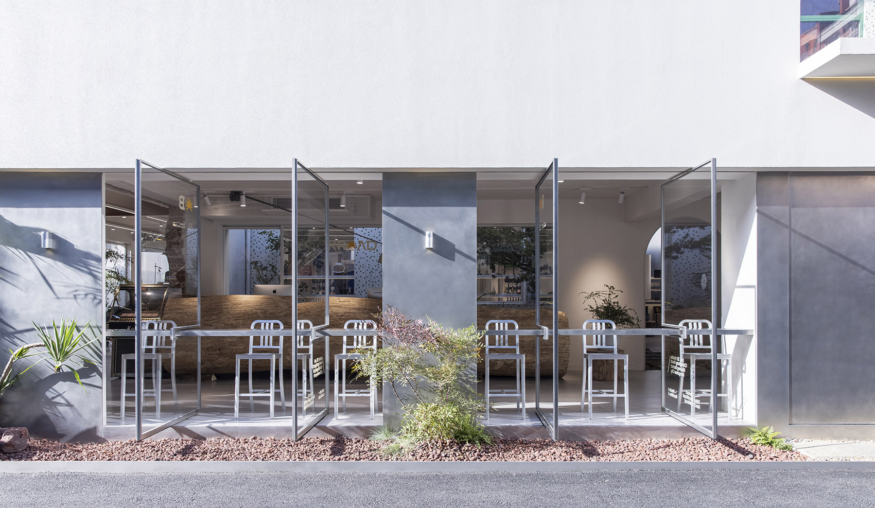 BACKROAD Outdoor collection shop by Hangzhou Guantang Interior Design ...