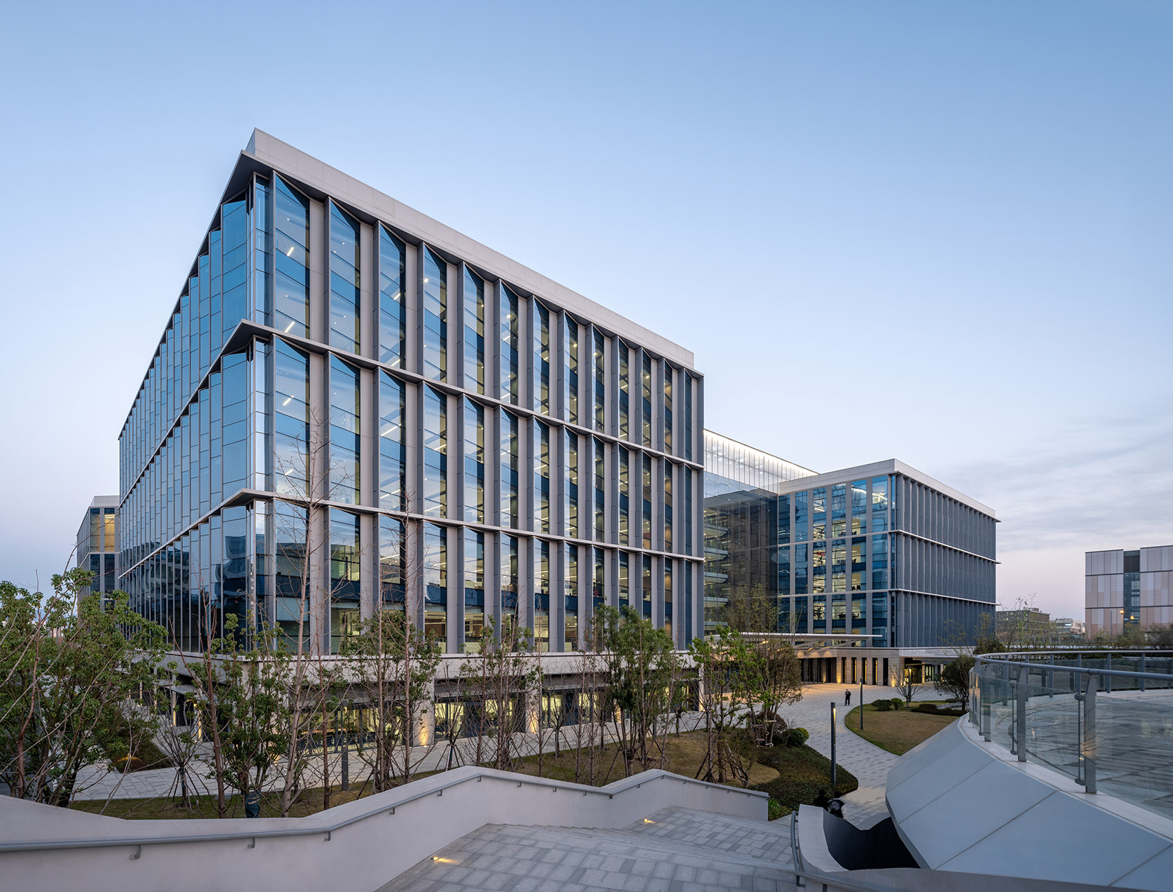 The Hikvision Chengdu Technology Park, China by ECADI - 谷德设计网