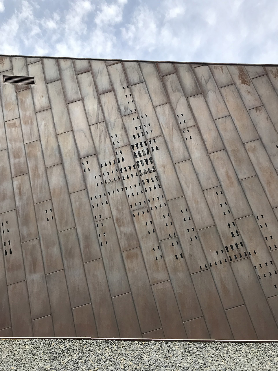 Yangtze River Crossing Campaign Memorial Park by Atelier Zhou Ling - 谷德设计网