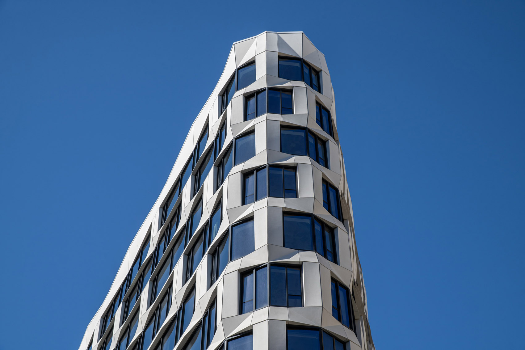 Serif and The Line Hotel by Handel Architects - 谷德设计网