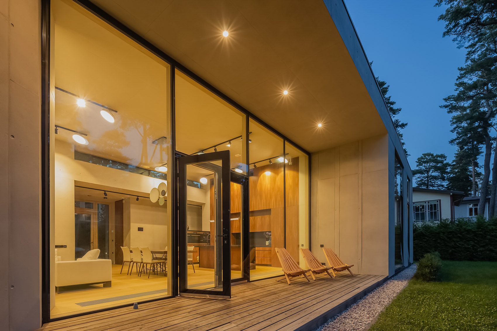 The house in Jurmala by CHADO Architectural Studio - 谷德设计网