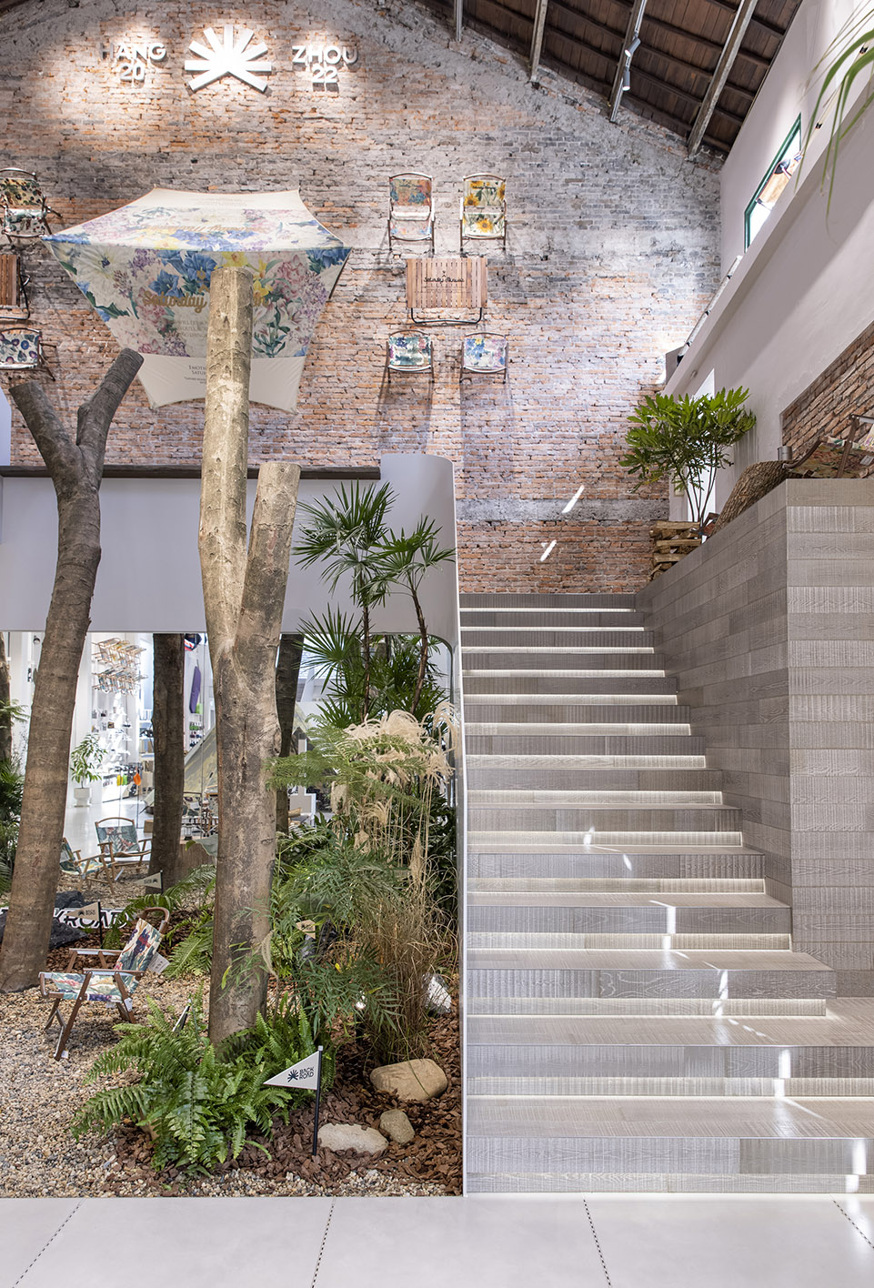 BACKROAD Outdoor collection shop by Hangzhou Guantang Interior Design ...