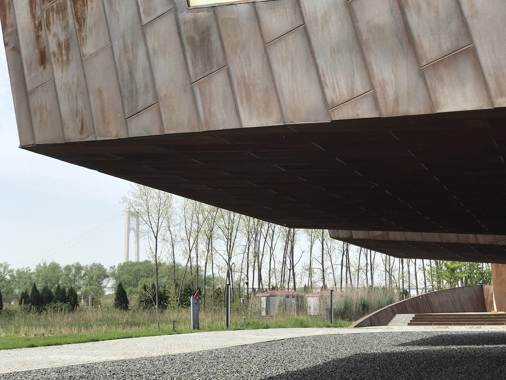 Yangtze River Crossing Campaign Memorial Park by Atelier Zhou Ling - 谷德设计网