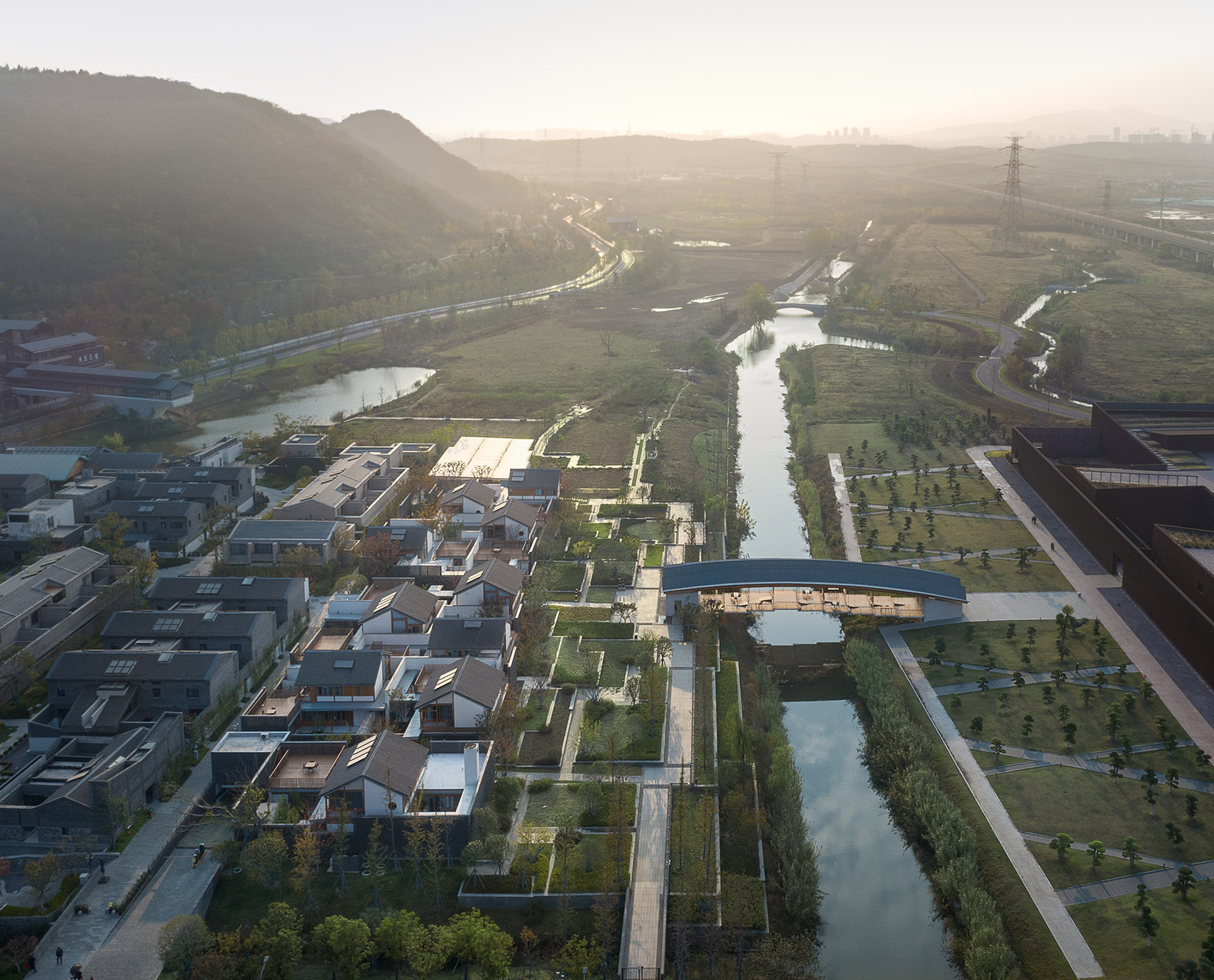 Bridge of Nine Terraces by Scenic Architecture Office - 谷德设计网