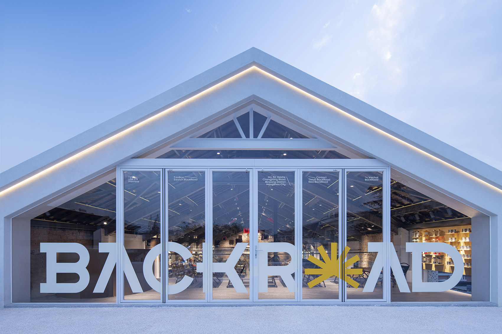 BACKROAD Outdoor collection shop by Hangzhou Guantang Interior Design ...
