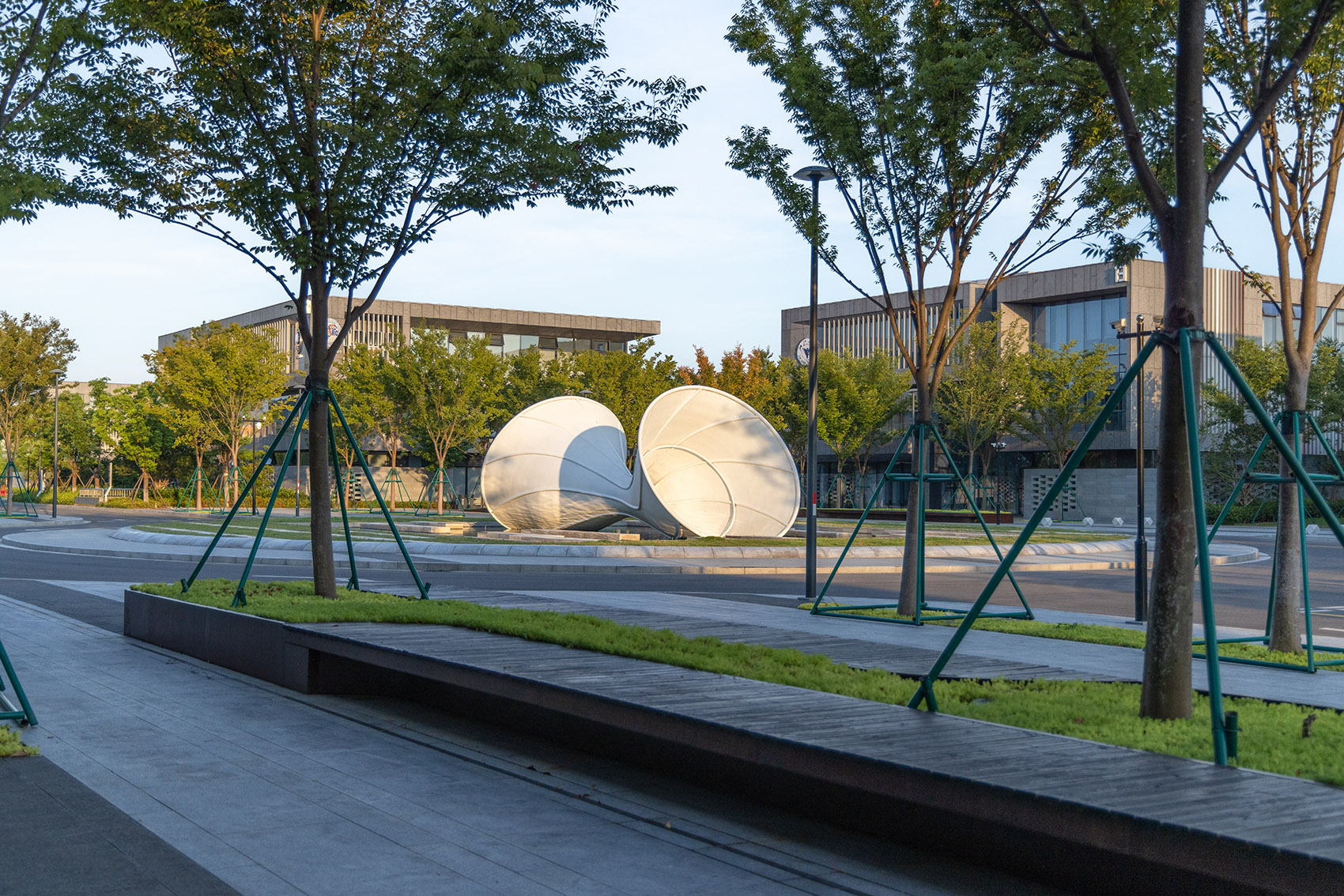 North Office Park of Zhejiang University International Campus in ...