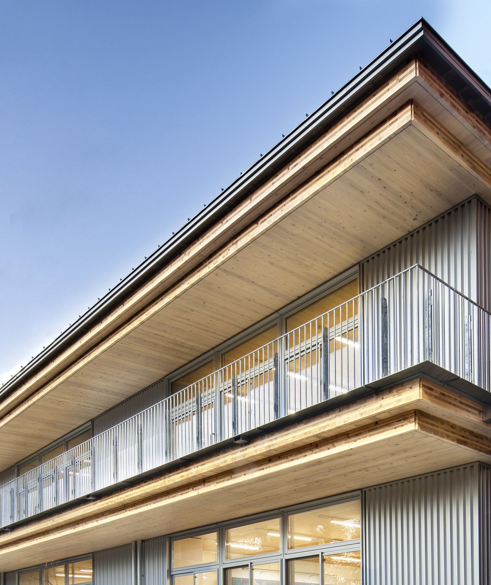 Showa Gakuin Elementary School West Wing by Nikken Sekkei Ltd - 谷德设计网