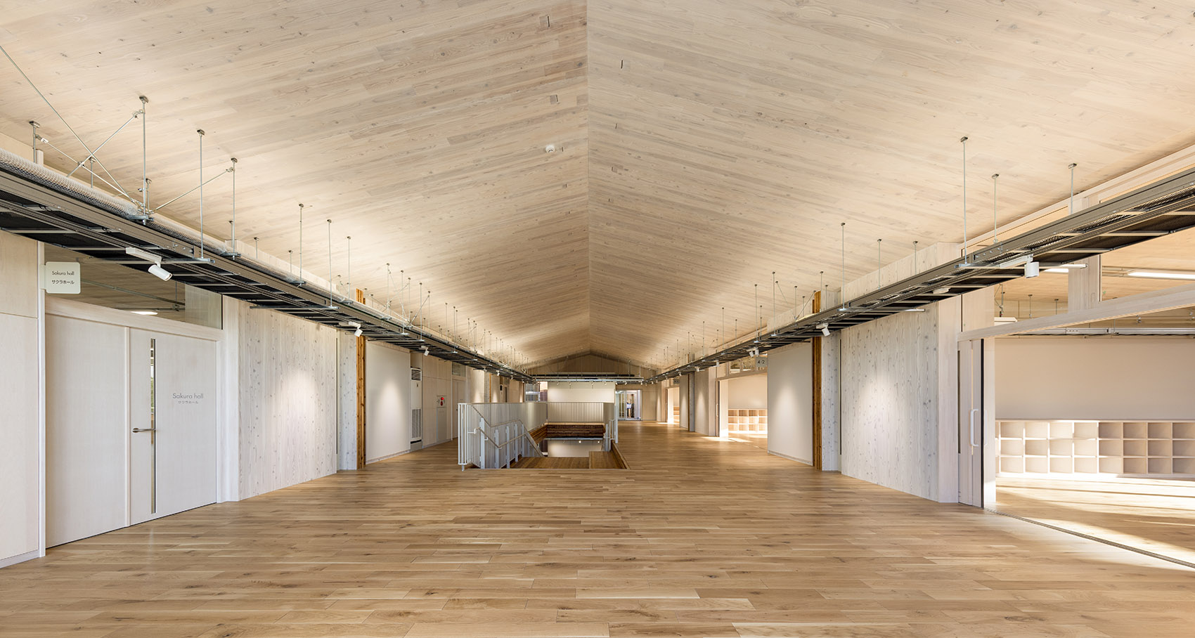 Showa Gakuin Elementary School West Wing by Nikken Sekkei Ltd - 谷德设计网