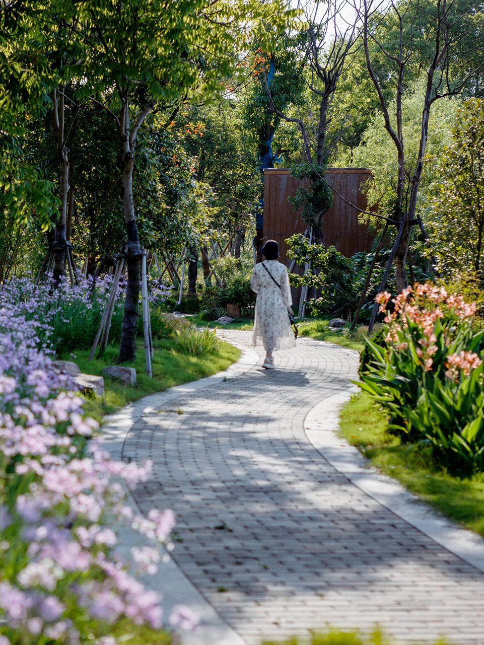 North Office Park of Zhejiang University International Campus in ...