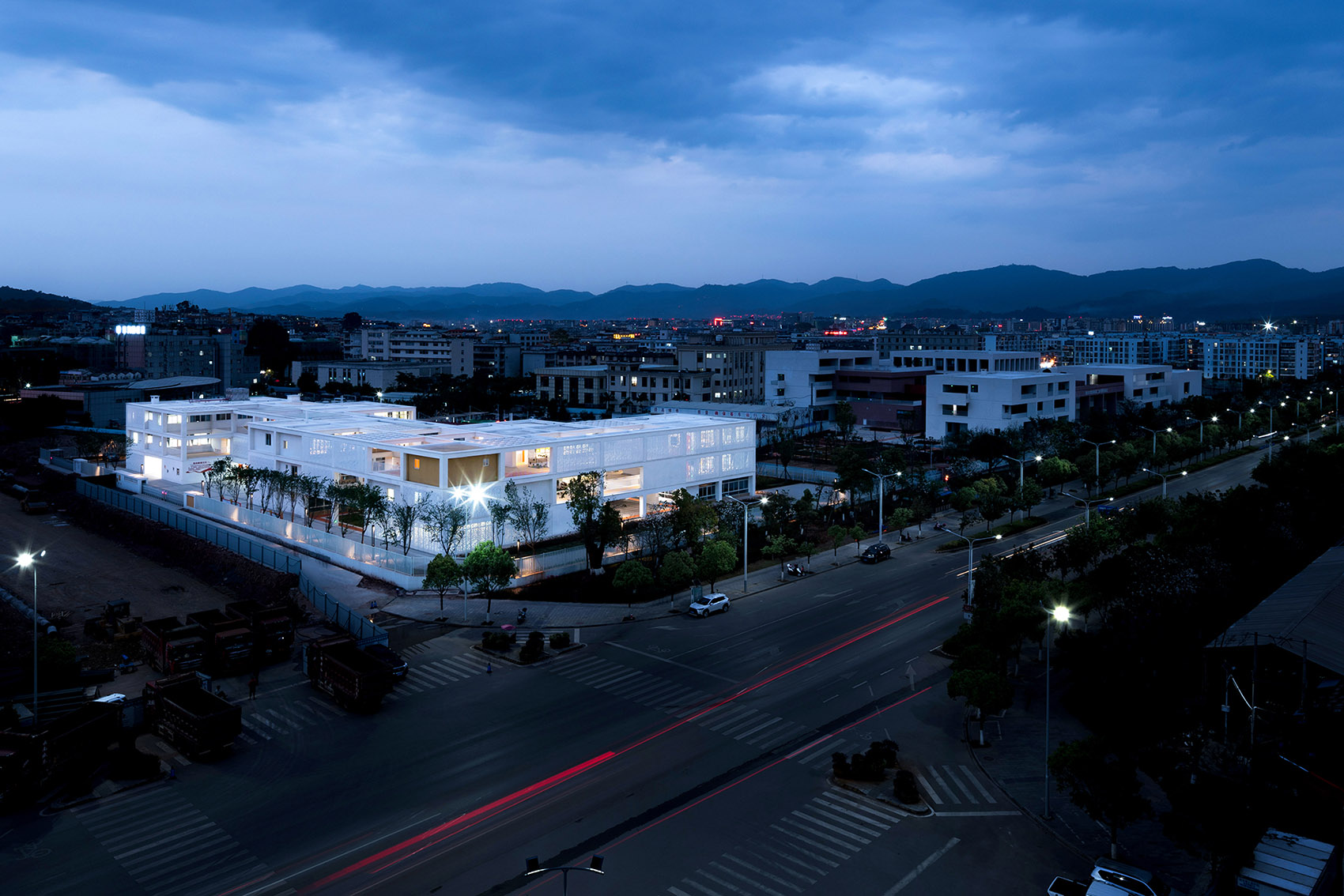 The Little Phoenix Kindergarten in Simao District, Pu’er City by Tao ...