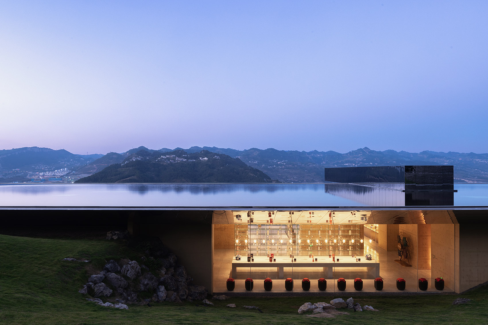 Tianbao mountain Jingtiantai cliff liquor experience centre of Langjiu ...