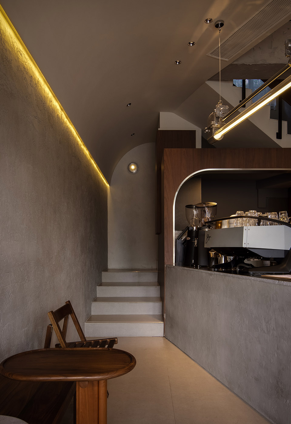 Vertical coffee shop by Nine Pick Design - 谷德设计网
