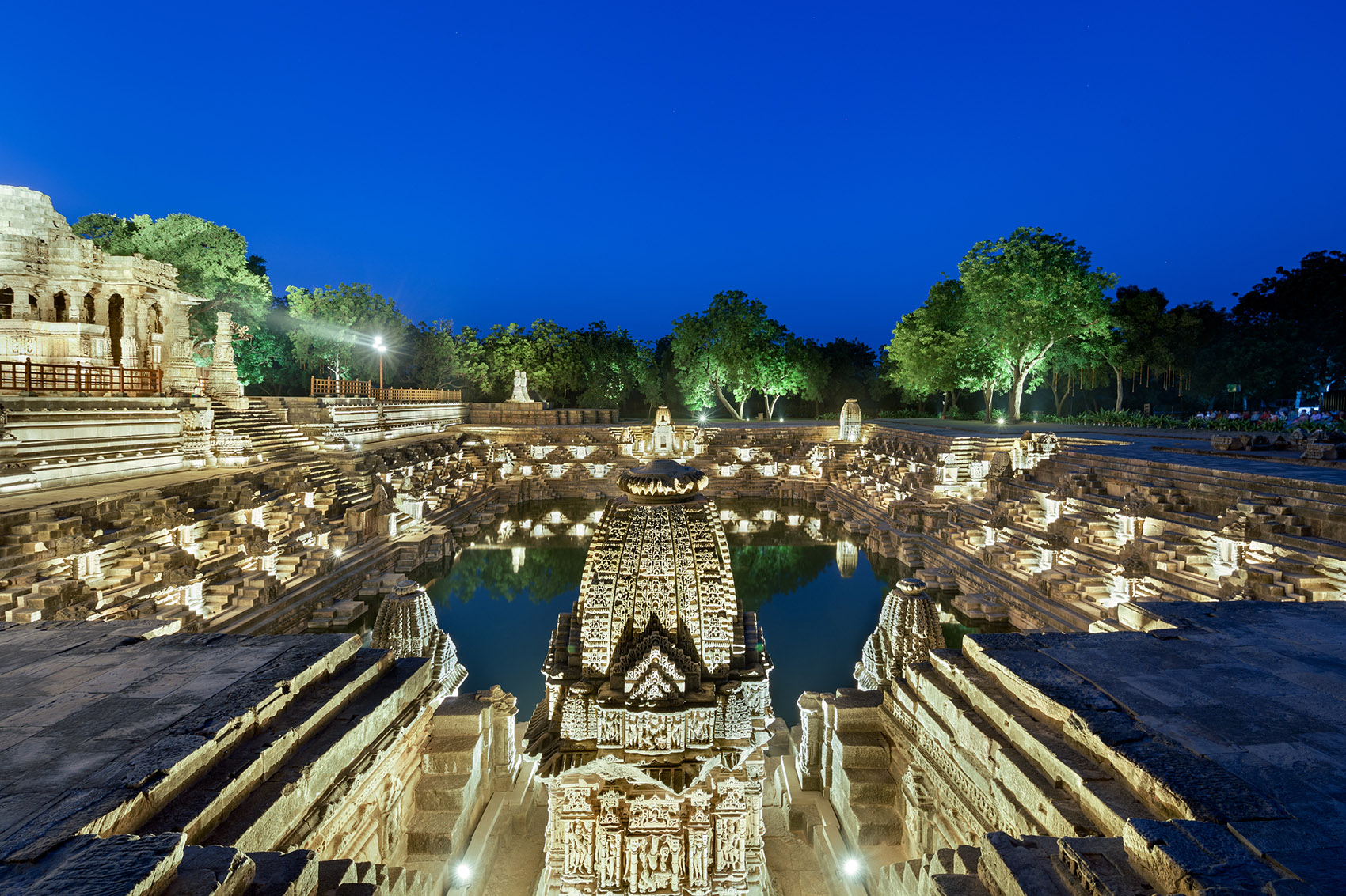 Lighting design of Sun Temple of Modhera by ILDL - 谷德设计网