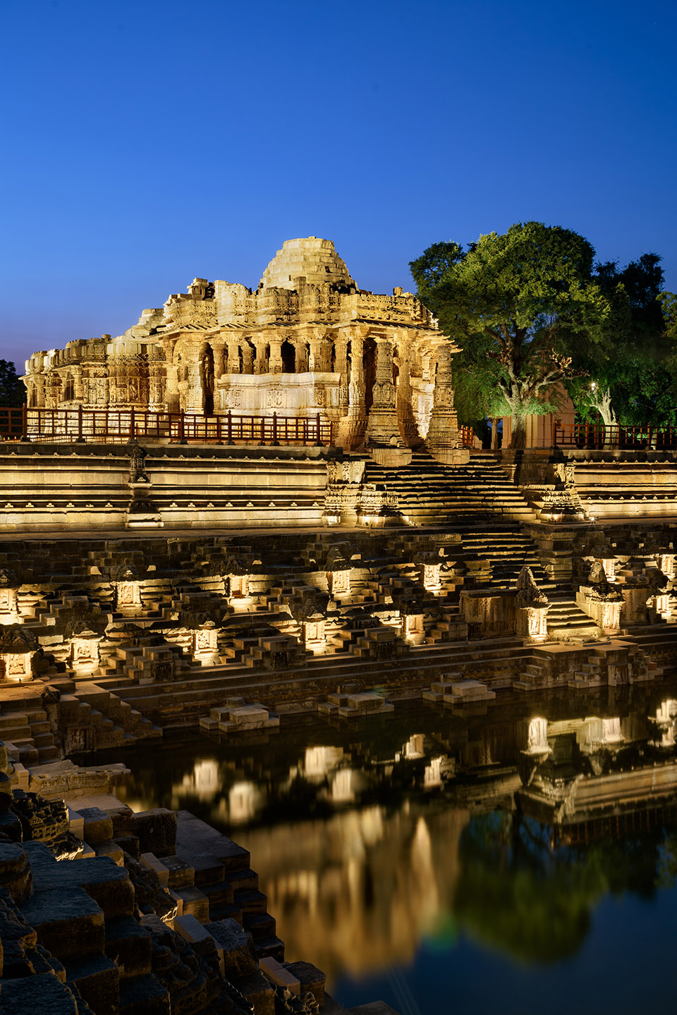 Lighting design of Sun Temple of Modhera by ILDL - 谷德设计网