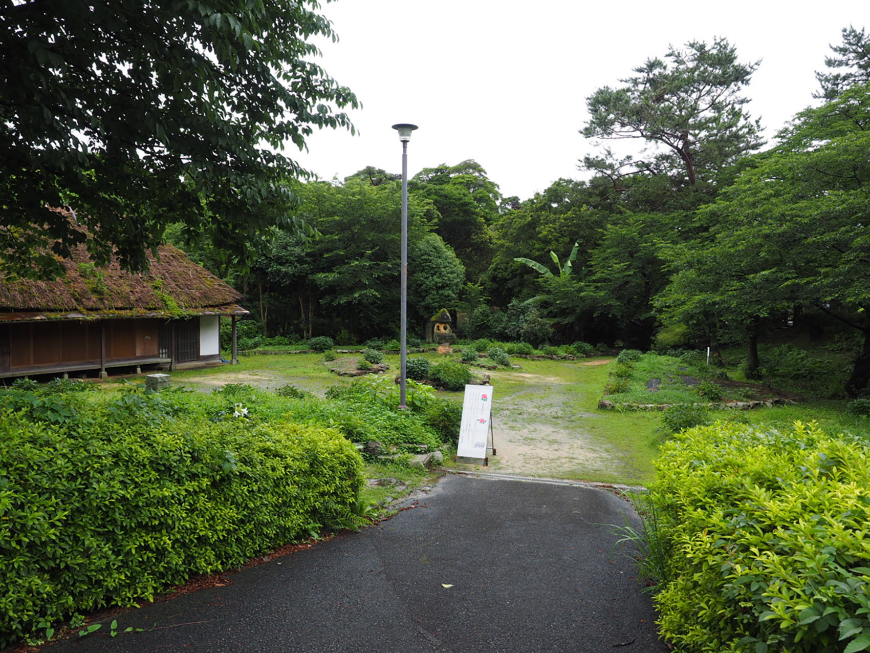 Peony Garden of Tokiwa Park by Yoshiki Toda Landscape & Architecture ...