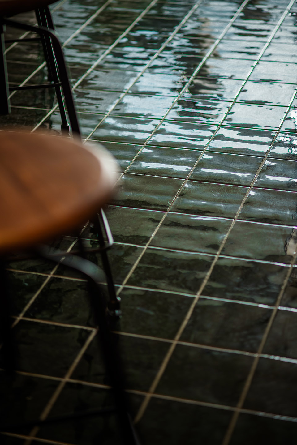 Vertical coffee shop by Nine Pick Design - 谷德设计网