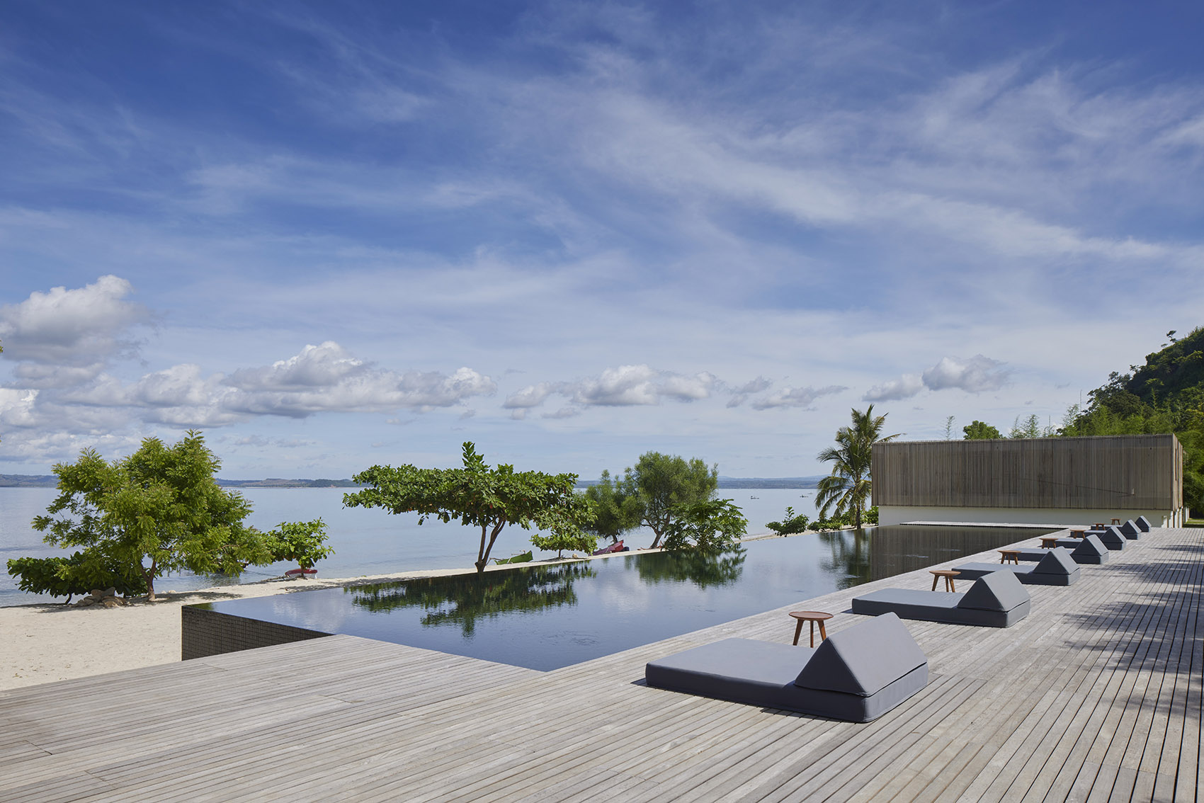 Innit Lombok Beachfront Living by Andra Martin and d‘associates - 谷德设计网