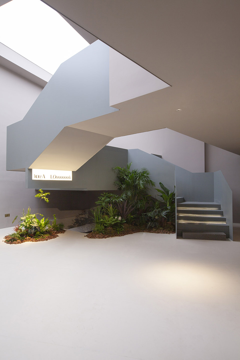 OPEN THE DOOR Art bookstore by WILD DESIGN X SIX ONE ZERO - 谷德设计网