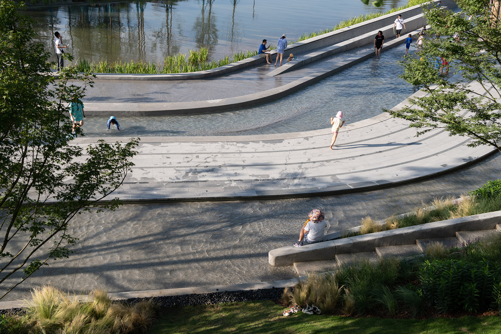 WATERLINE PARK, China by Lab D+H Shanghai - 谷德设计网