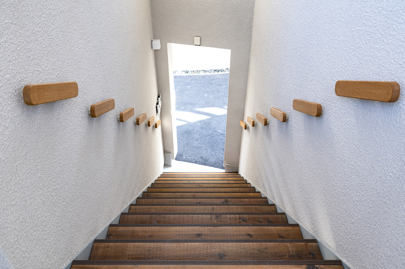 Kubomi Apartments by Organic Design Inc. - 谷德设计网