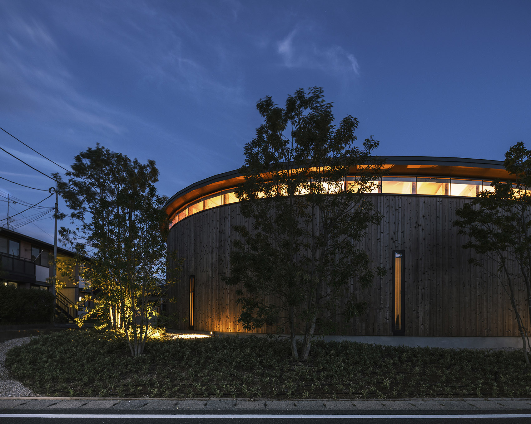 Sky Vessel House by NKS2 architects - 谷德设计网
