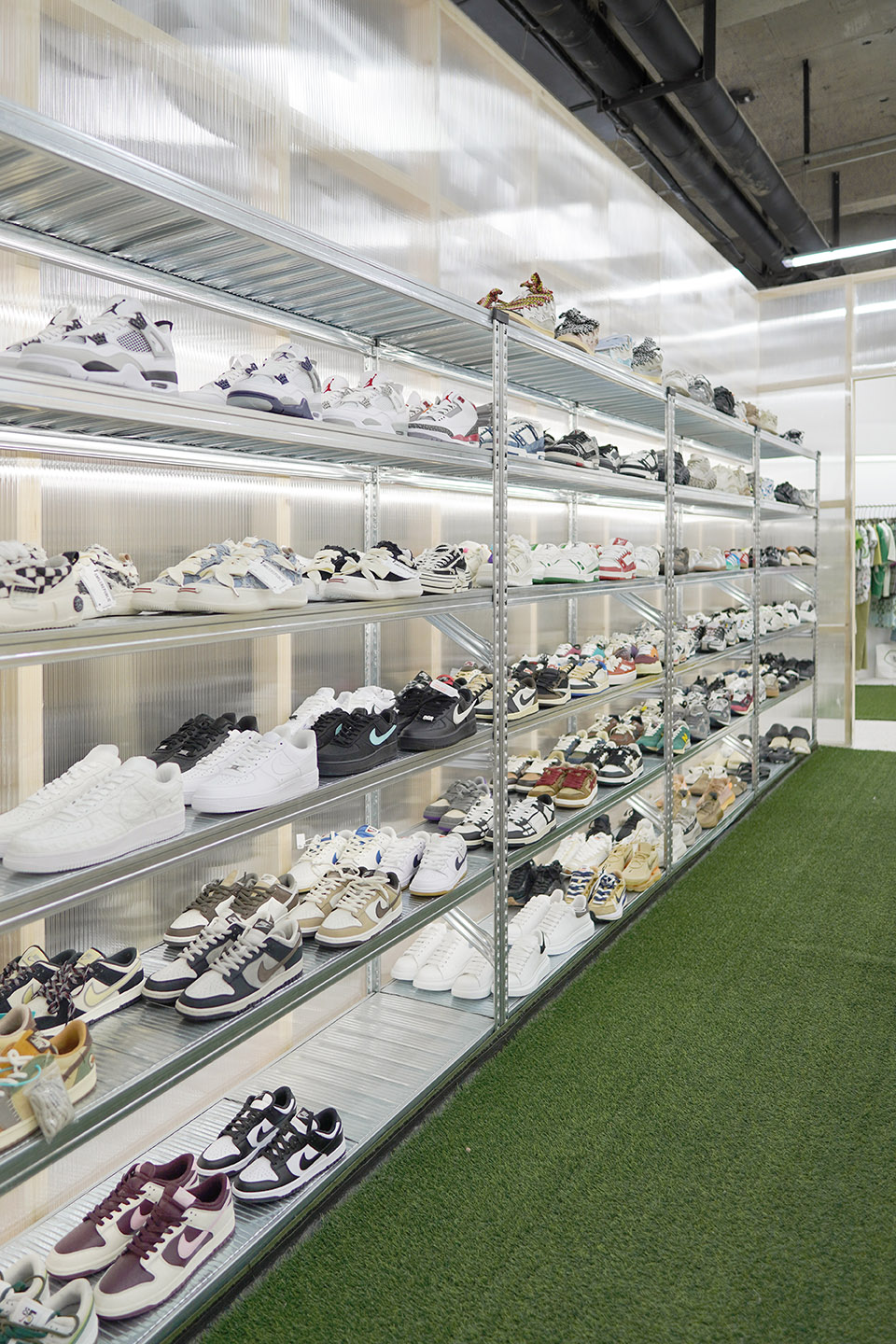 TBC Buyer Shop, China by LLLOOK STUDIO - 谷德设计网