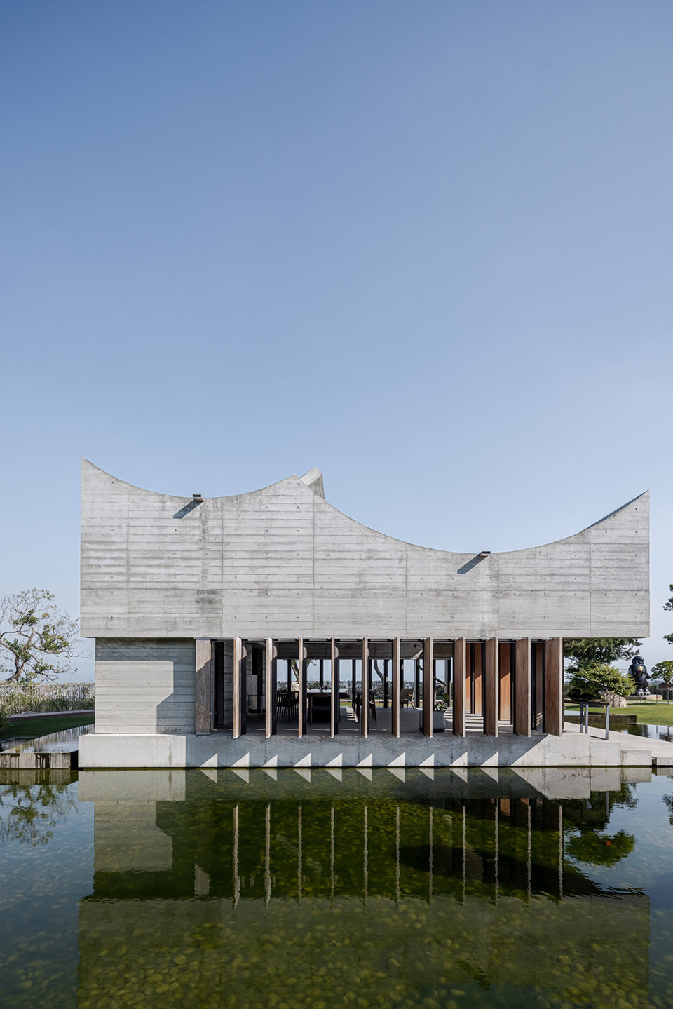 Watermoon Tea House by Behet Bondzio Lin Architekten - 谷德设计网