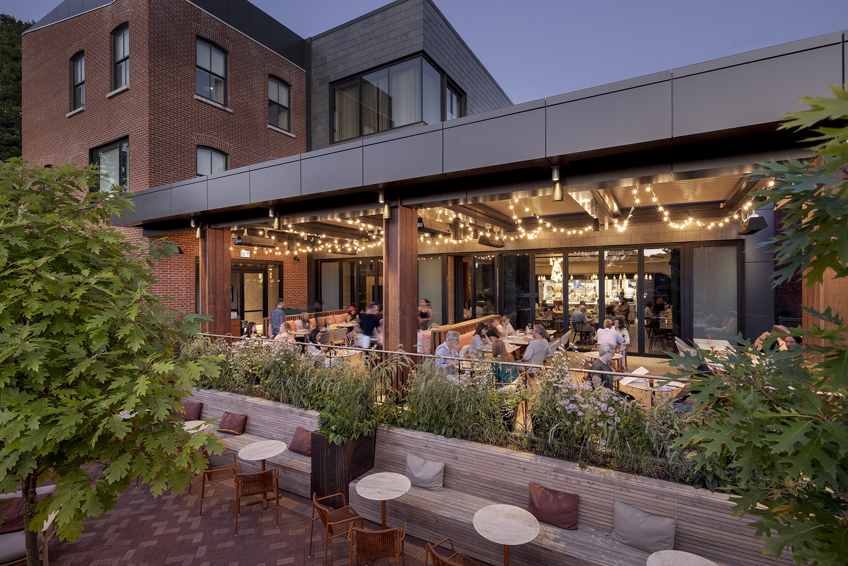 The Royal Hotel by Giannone Petricone Associates Inc. Architects - 谷德设计网