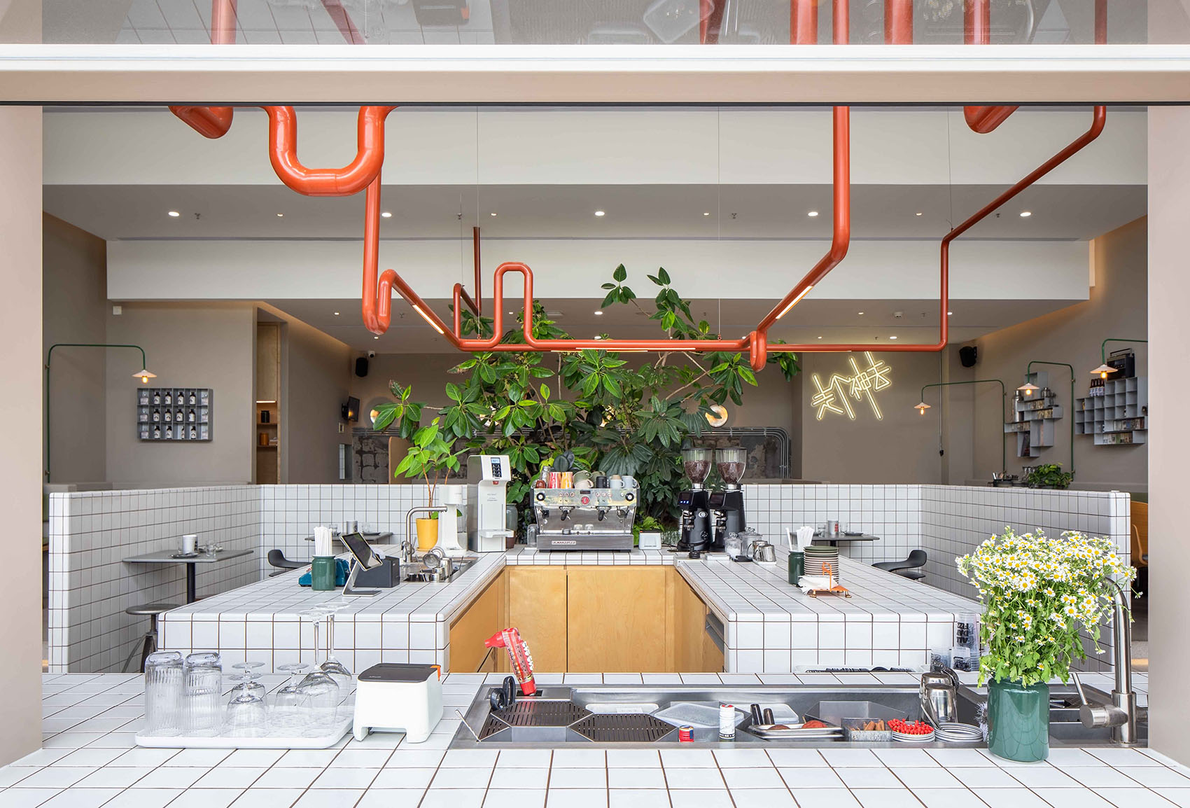 Head in the Clouds 2.0 All Day Brunch Restaurant by STUDIO DOHO - 谷德设计网