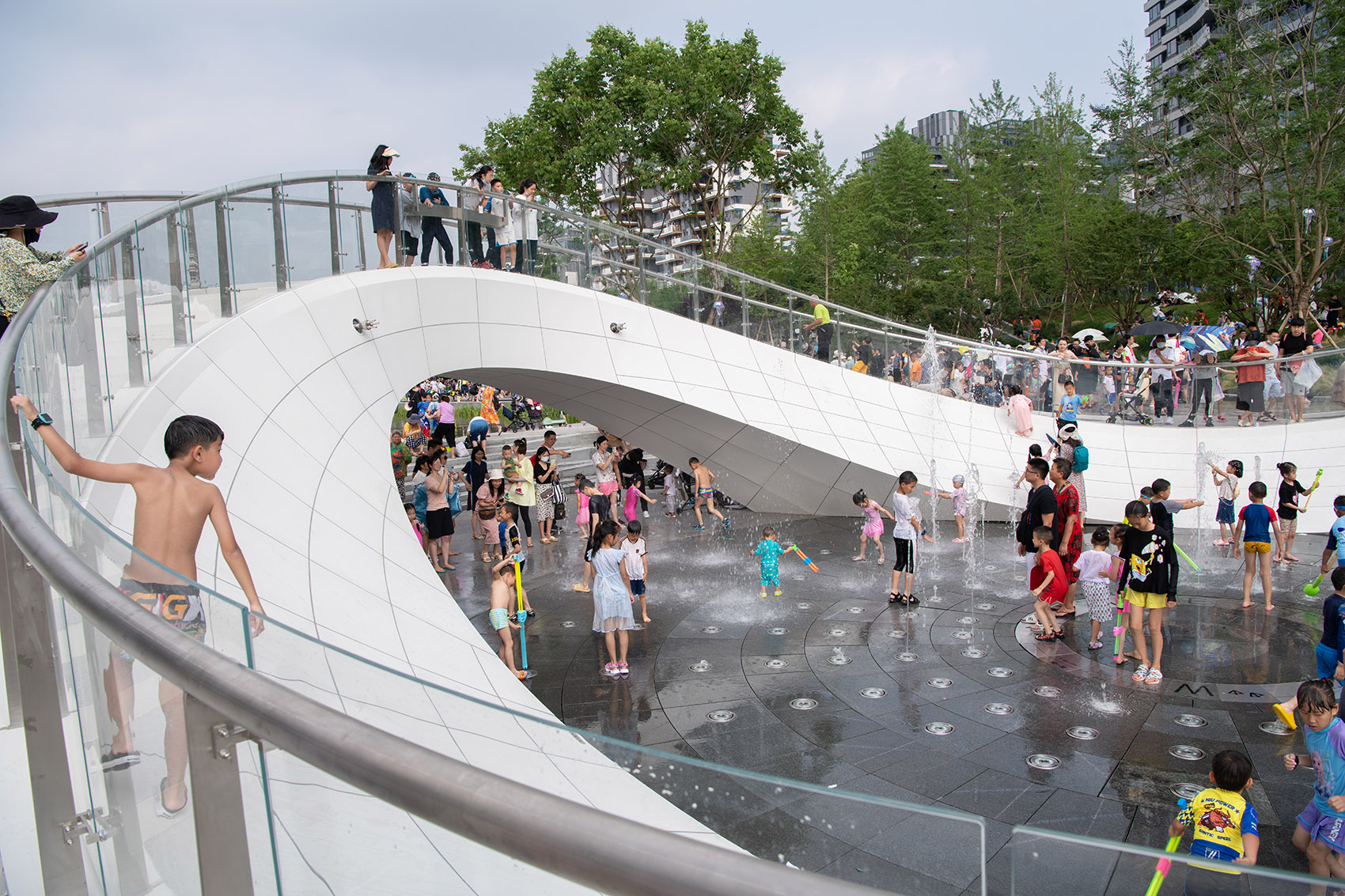 WATERLINE PARK, China by Lab D+H Shanghai - 谷德设计网