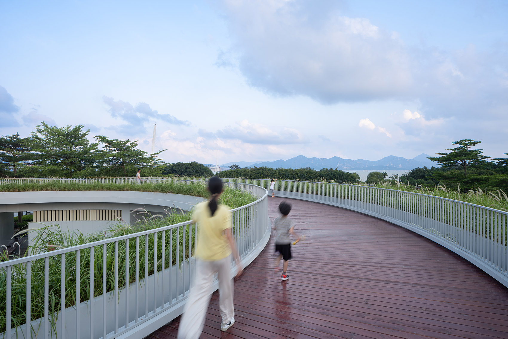 Design of Public Toilet in Shenzhen Bay Haifeng Sports Square, China by CCDI GROUP 21 STUDIO - 谷德设计网