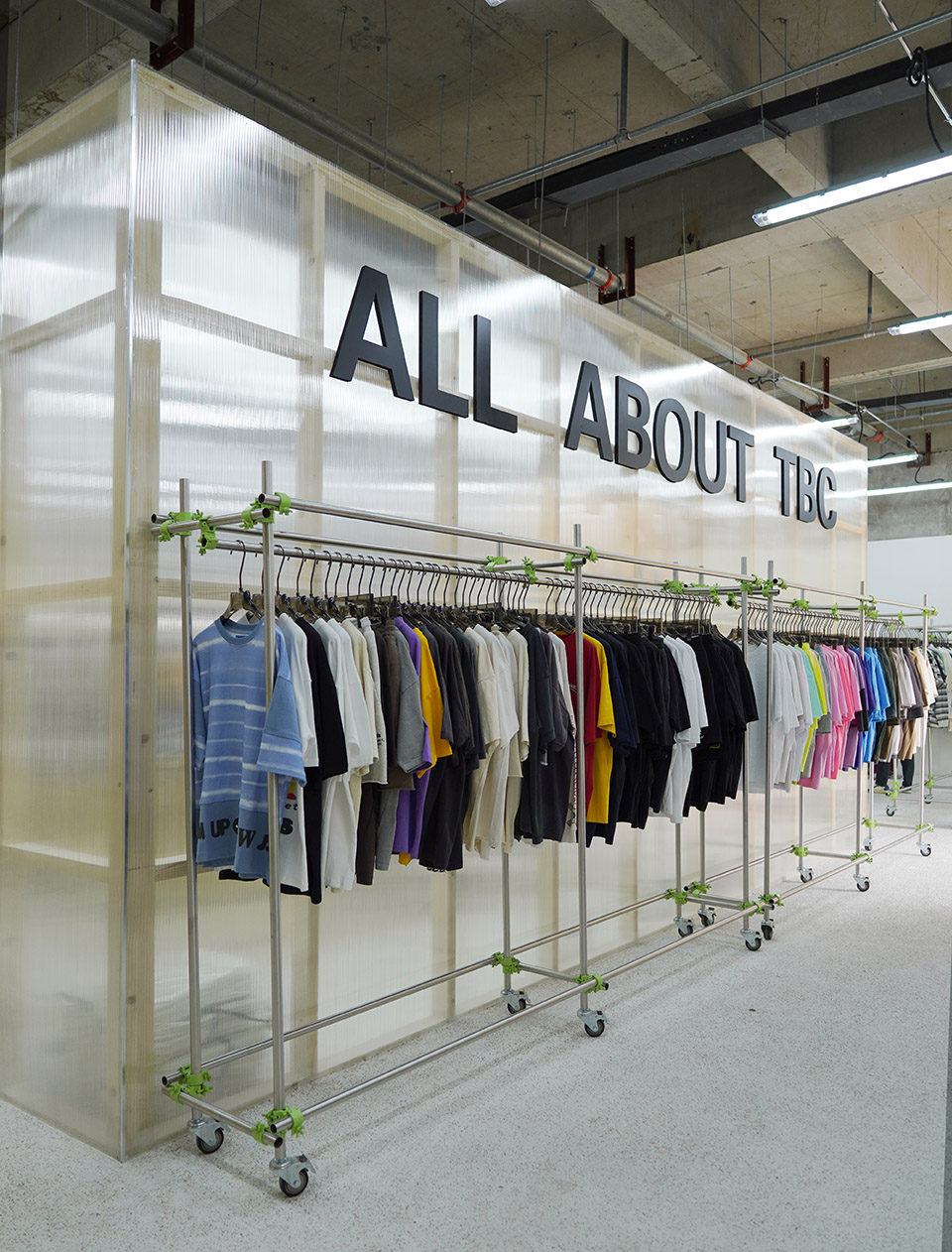 TBC Buyer Shop, China by LLLOOK STUDIO - 谷德设计网