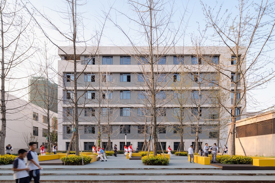 Renshou Campus of Chengdu Foreign Language School by Rong Zhaohui ...