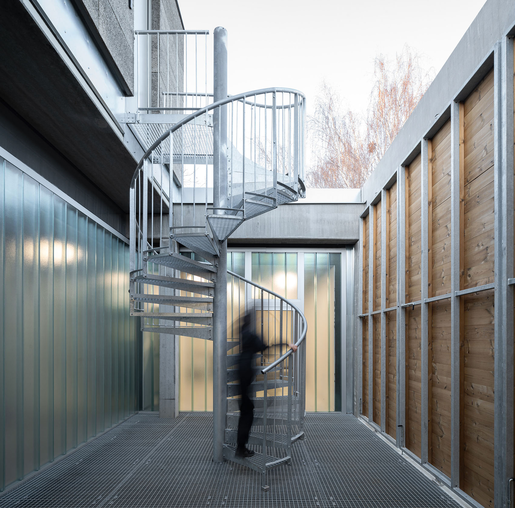 Technical Services Base Lysolaje by PROGRES architekti - 谷德设计网