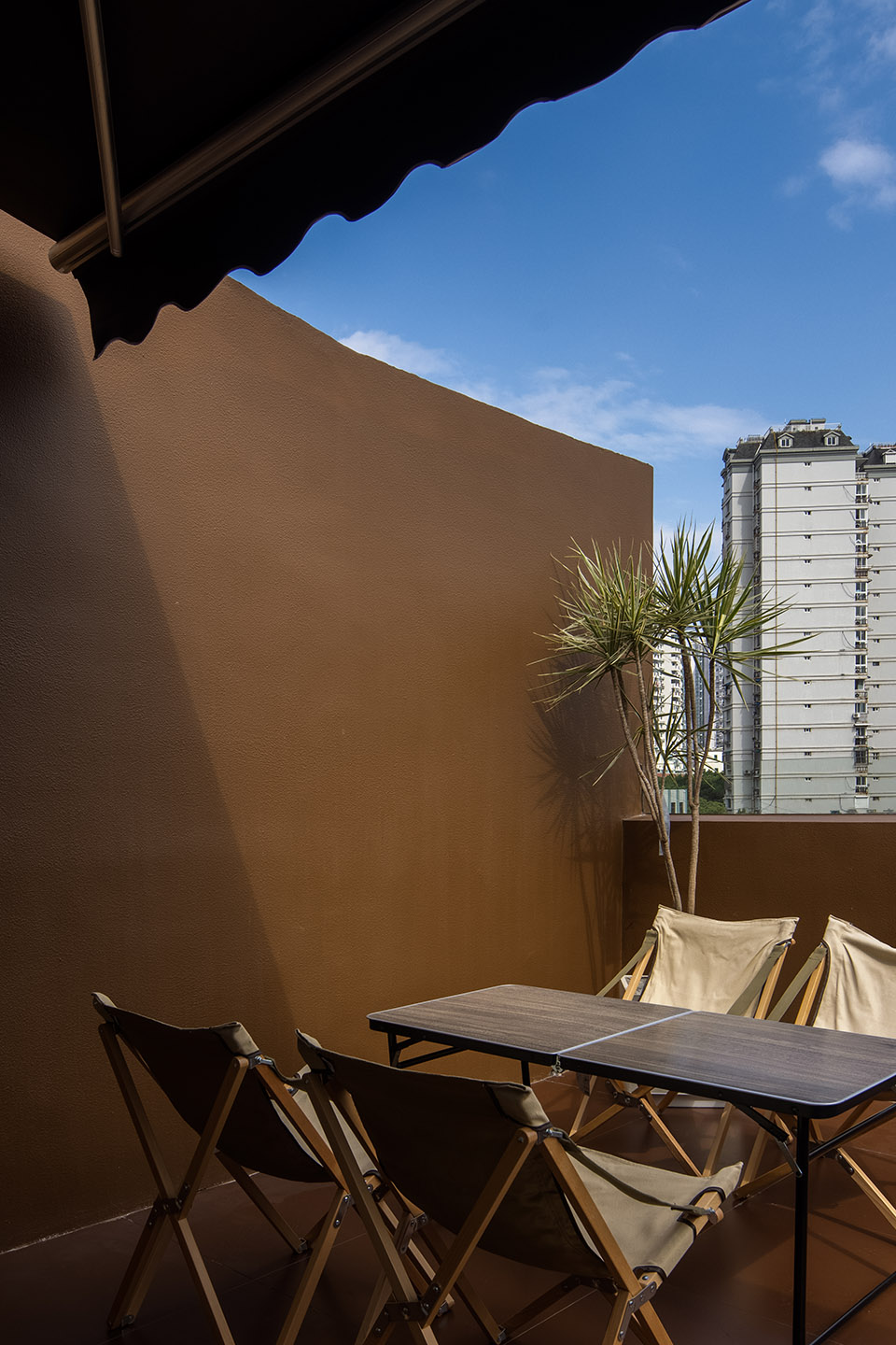 Vertical coffee shop by Nine Pick Design - 谷德设计网