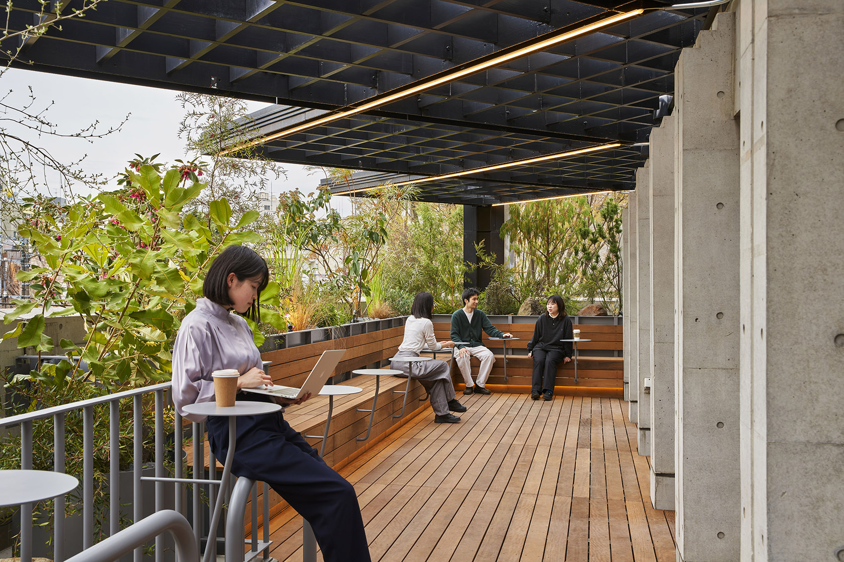 Kuwasawa Design School new educational facility by moss. - 谷德设计网