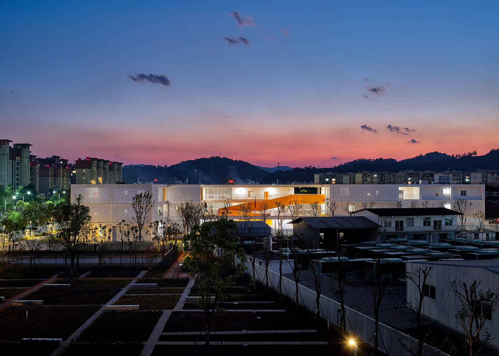 The Little Phoenix Kindergarten in Simao District, Pu’er City by Tao ...