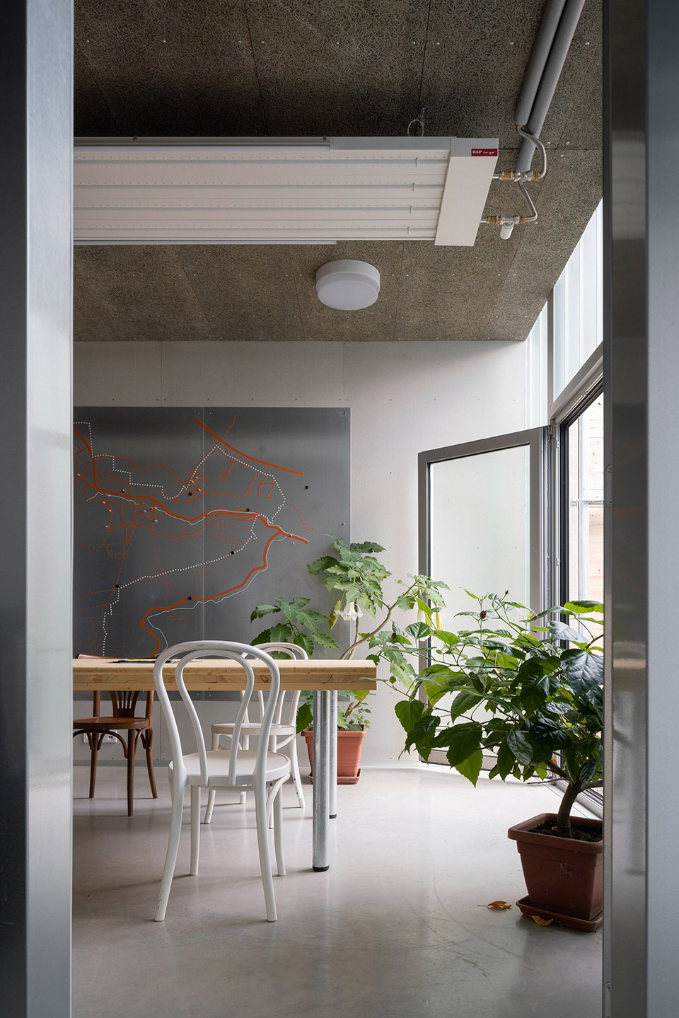 Technical Services Base Lysolaje by PROGRES architekti - 谷德设计网