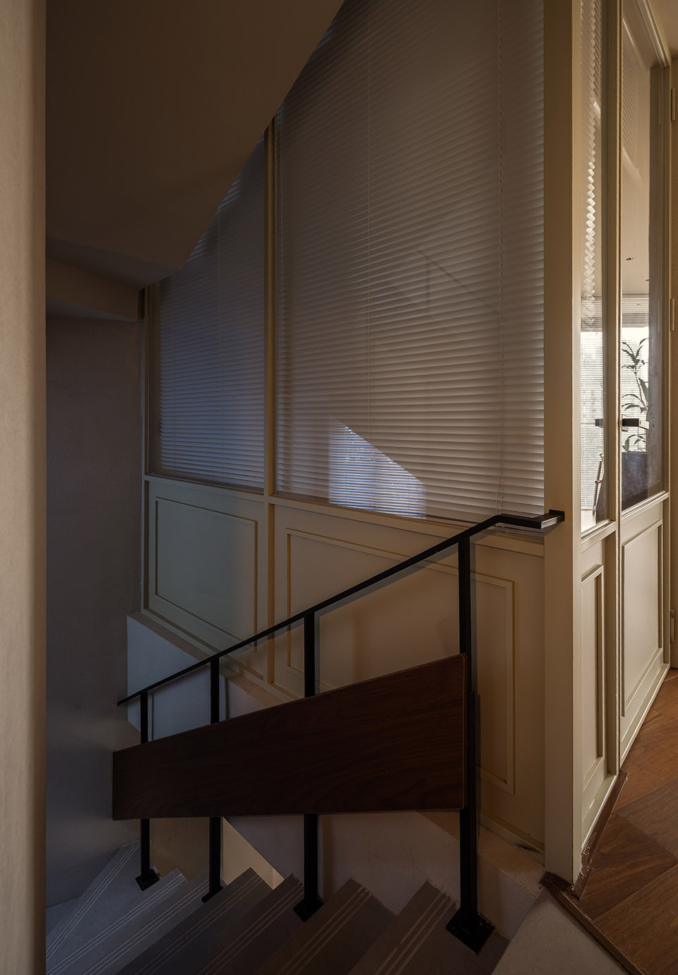 Vertical coffee shop by Nine Pick Design - 谷德设计网