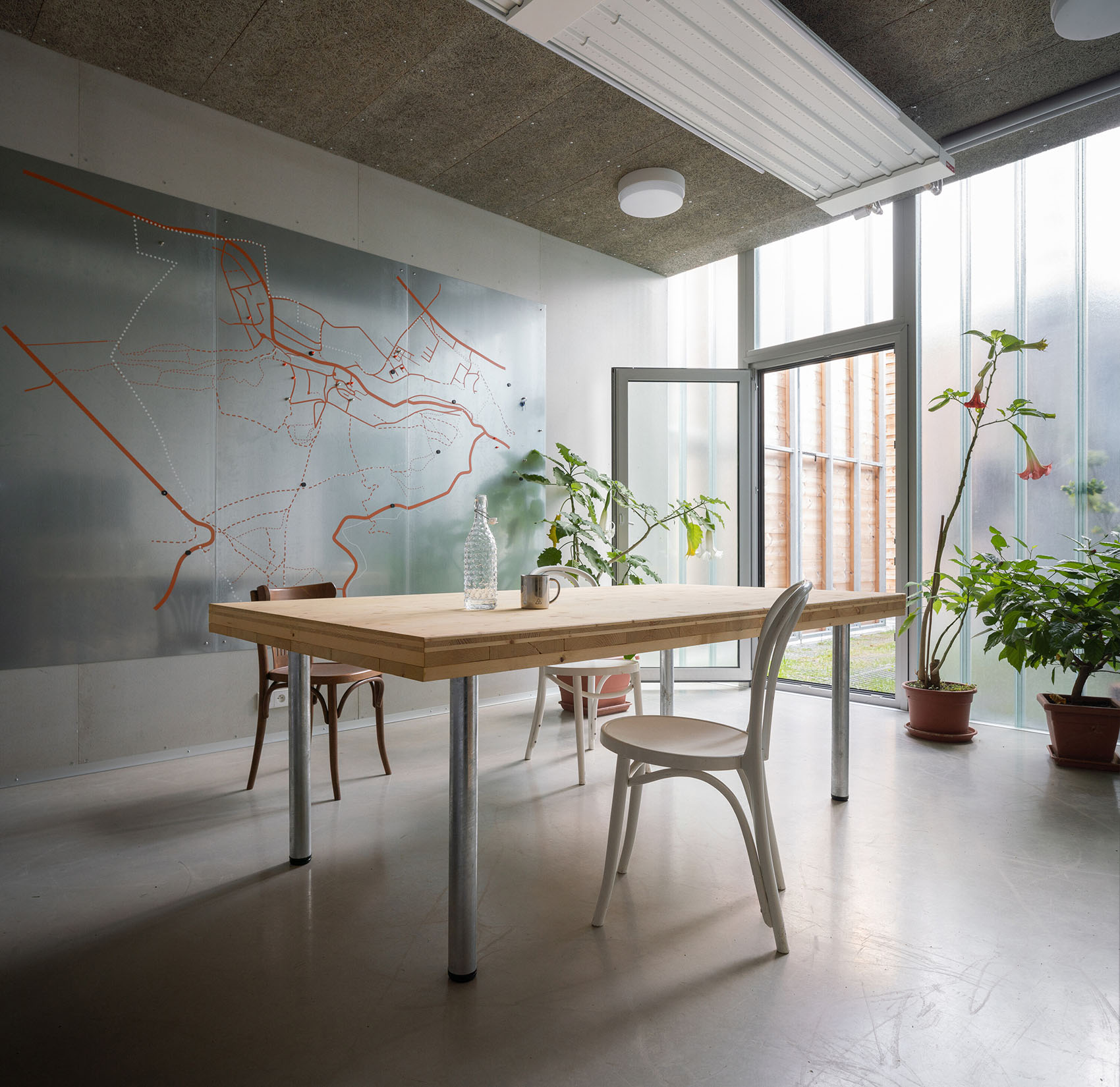 Technical Services Base Lysolaje by PROGRES architekti - 谷德设计网