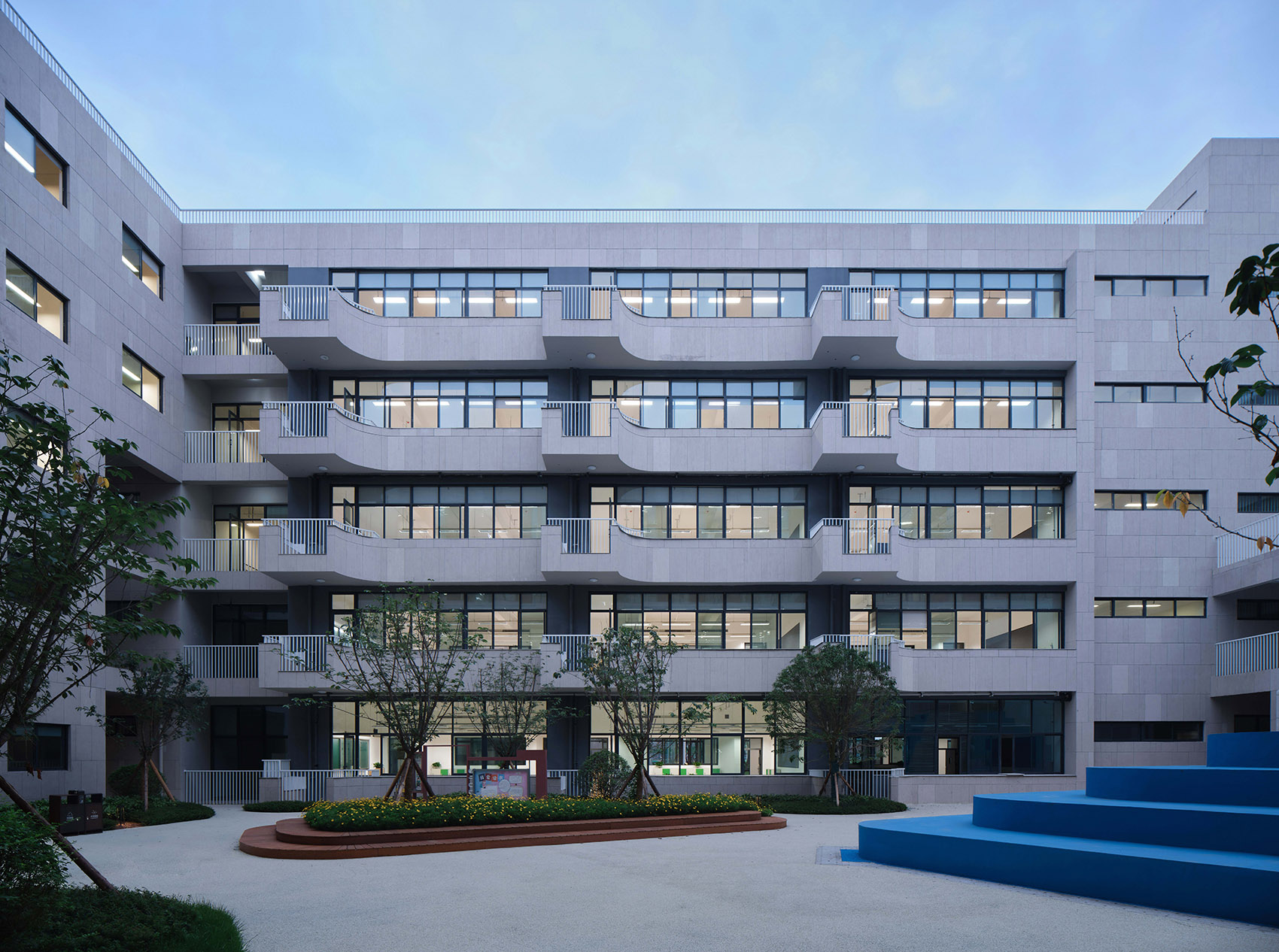 Renshou Campus of Chengdu Foreign Language School by Rong Zhaohui ...