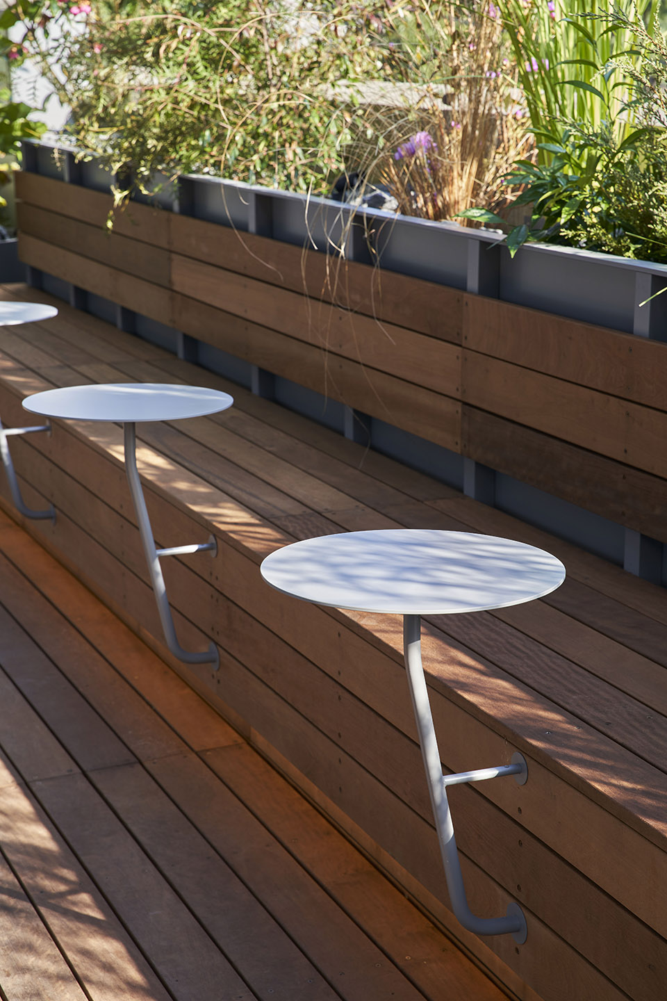 Kuwasawa Design School new educational facility by moss. - 谷德设计网