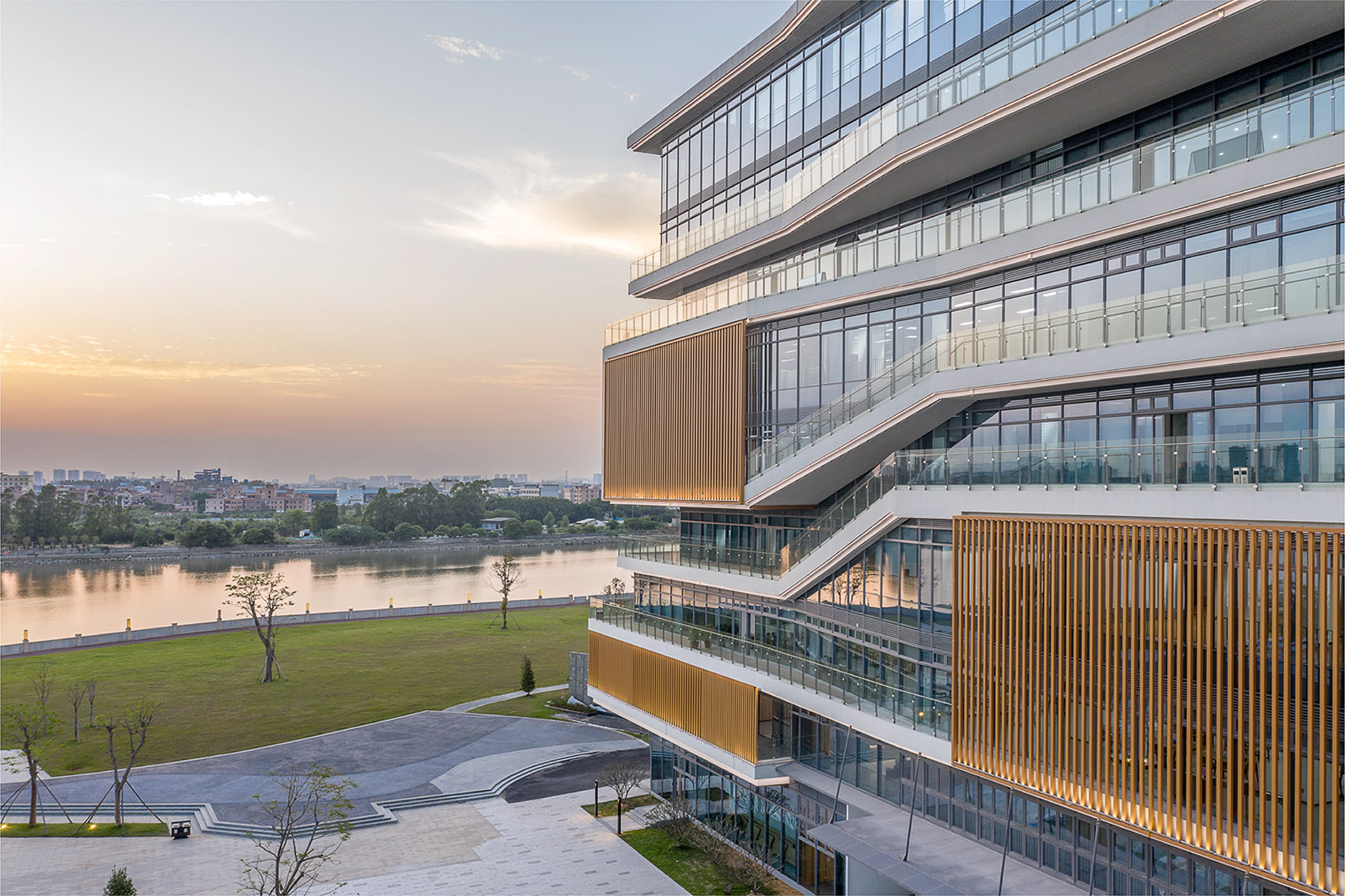 No.5 Research Building of Dongguan Shuixiang Science and Technology ...