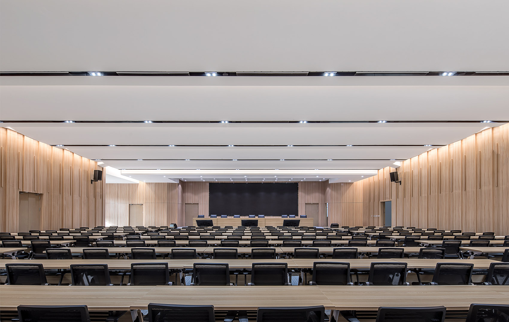 No.5 Research Building of Dongguan Shuixiang Science and Technology ...