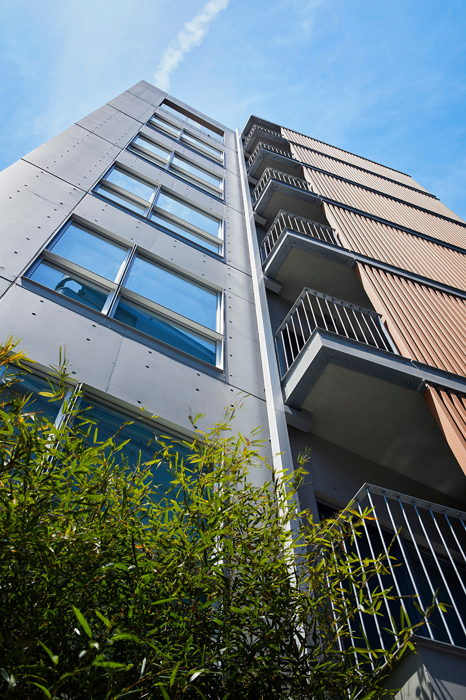 KIBA Tokyo Residence by SAKAE Architects & Engineers - 谷德设计网