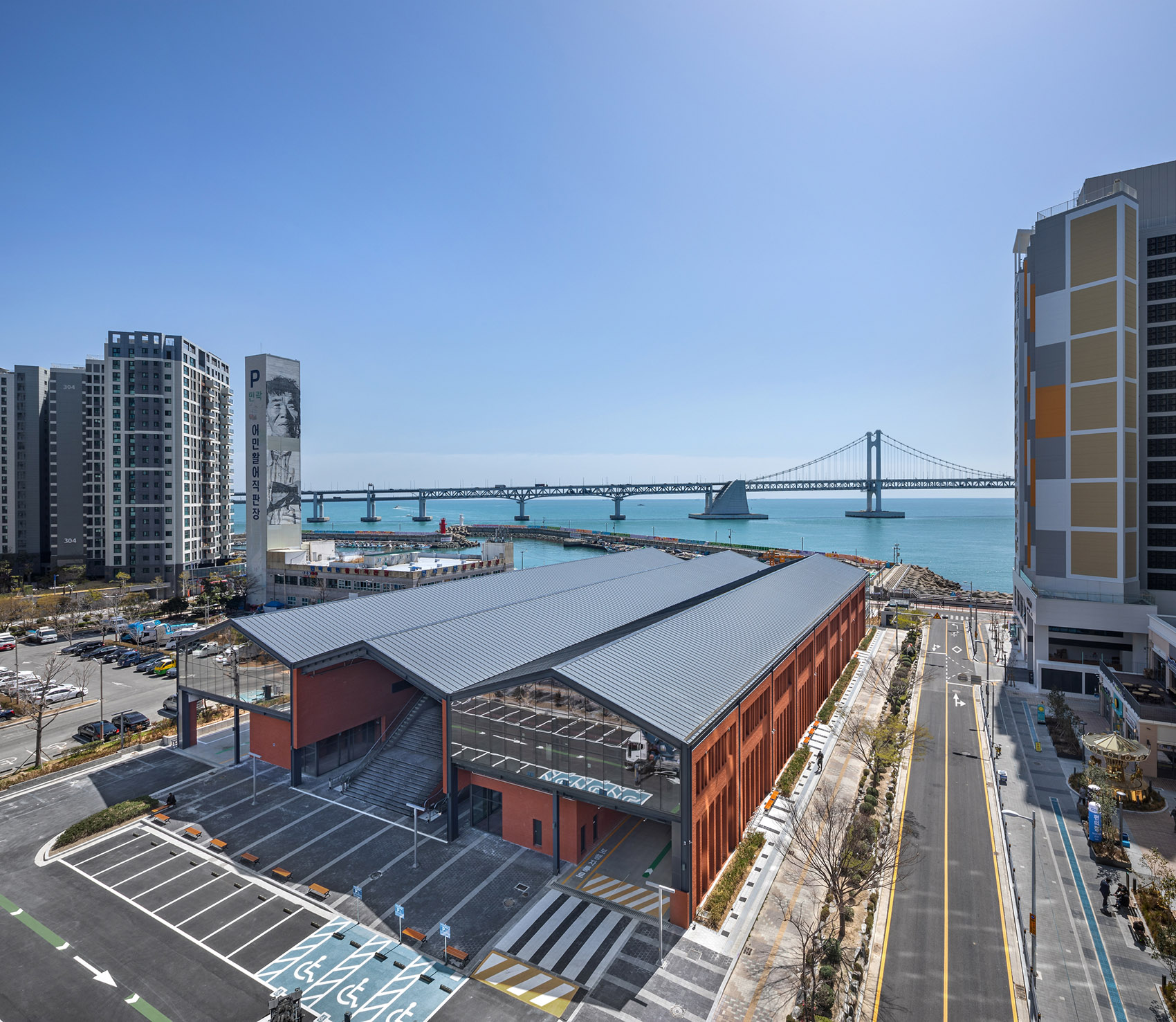 Millac The Market by LJL Architects + 2K1 Architecture - 谷德设计网